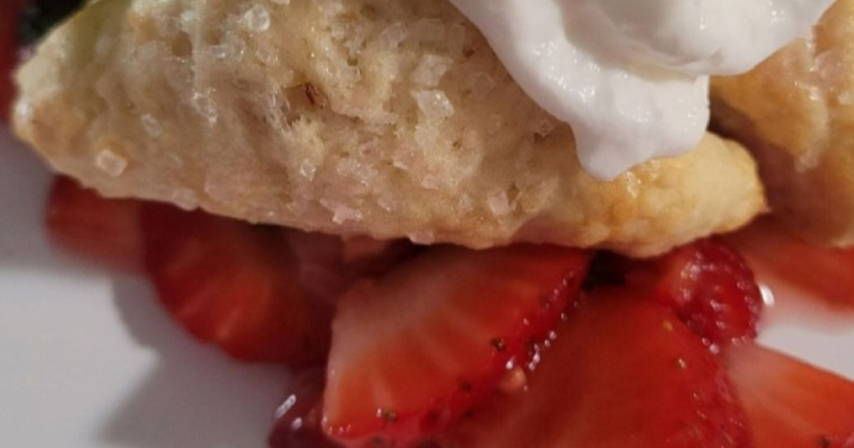 What's your favorite summer dessert? - GirlsAskGuys