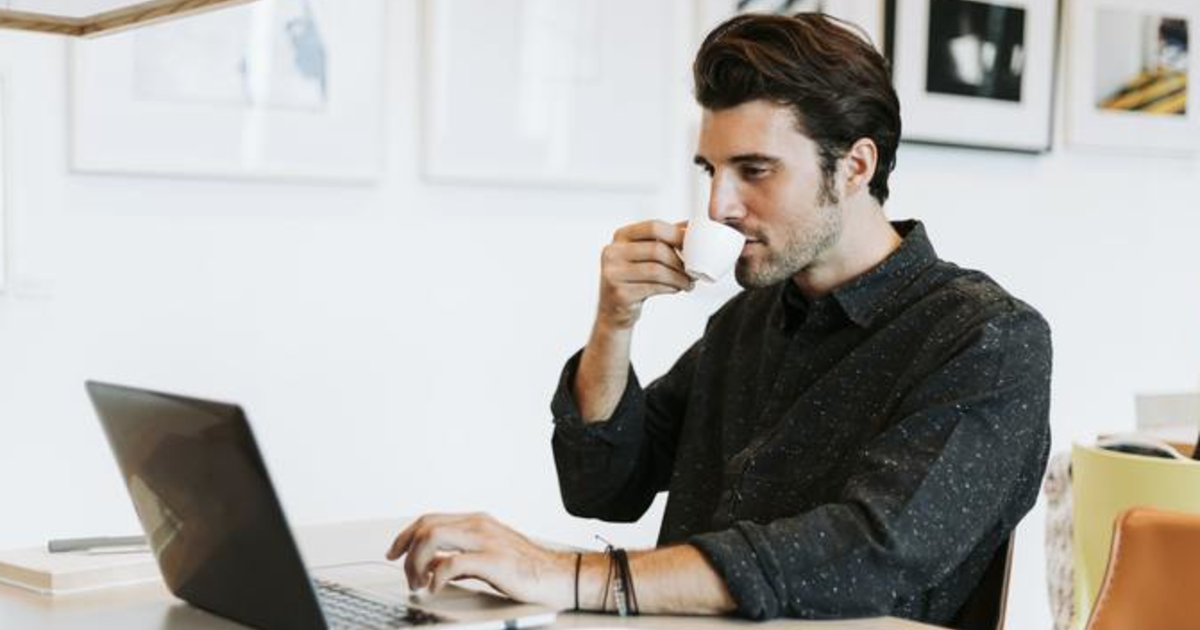 Girls, Do you find model type guys like this as ideal looking men ...