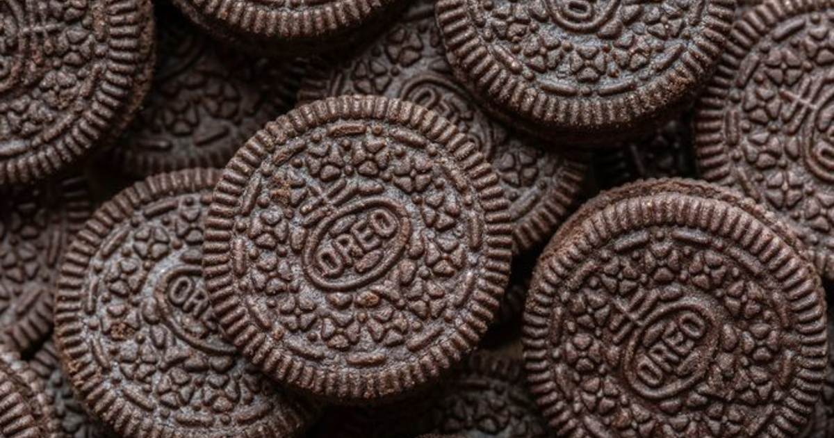 How do you like to eat your oreo cookies? - GirlsAskGuys