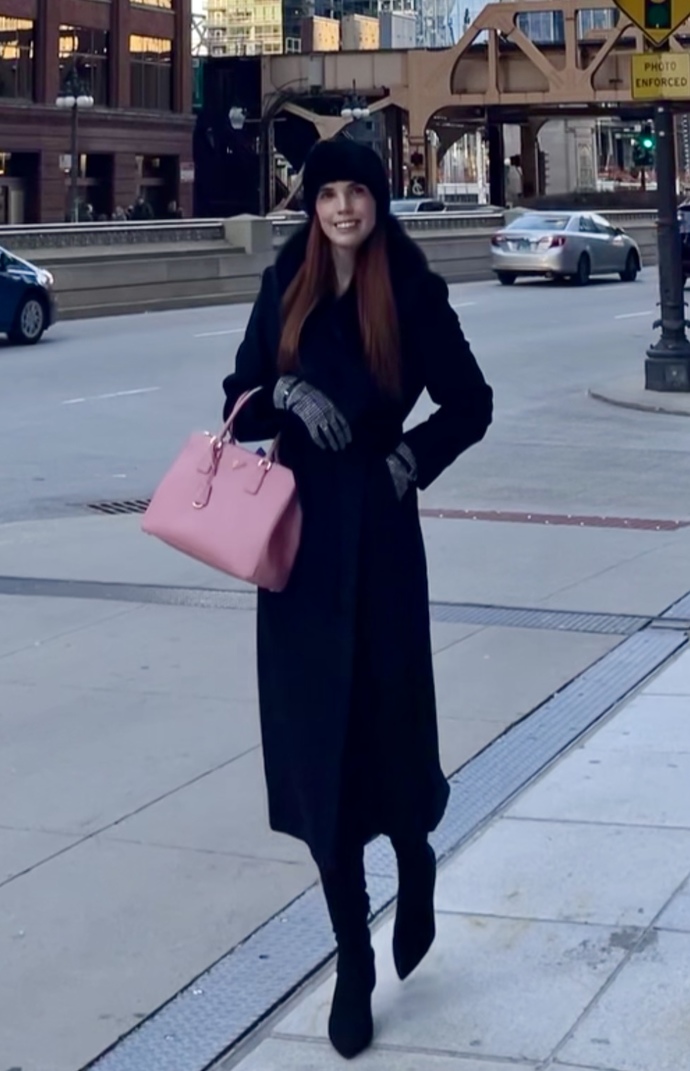 Guys, would you approach a girl who dresses fancy like this? Or would ...