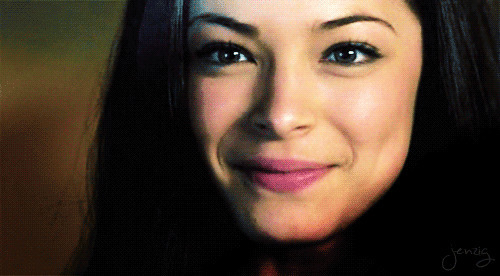 Do you have sharp canine teeth? - GirlsAskGuys