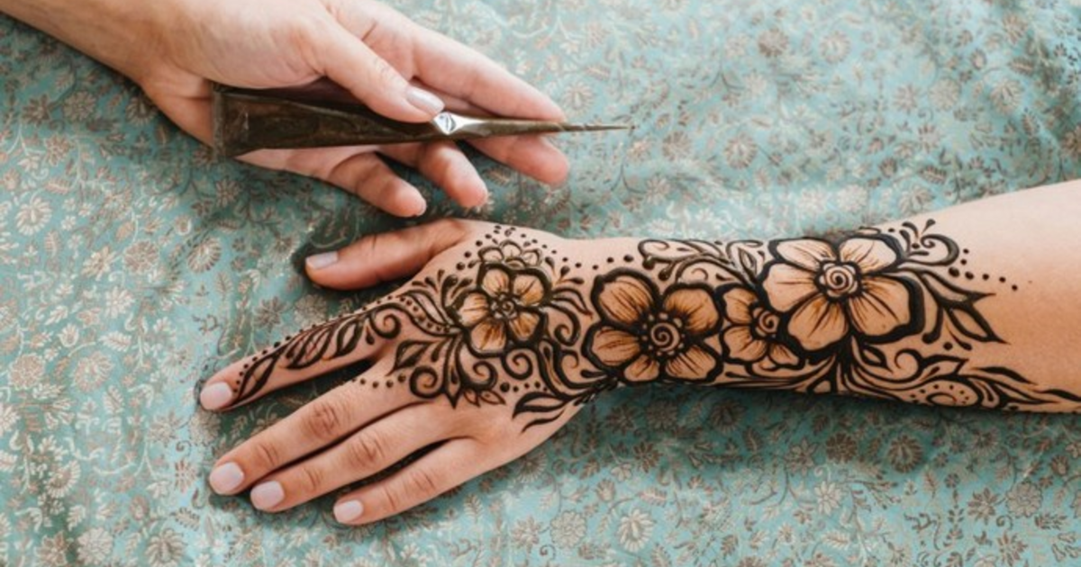 Do any of you like the art of henna drawing that's will know ...