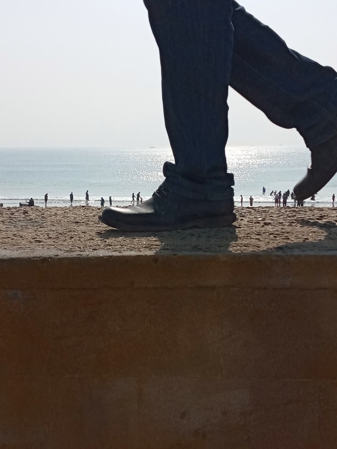 Besided swimming what else do you like to do at the beach? - GirlsAskGuys