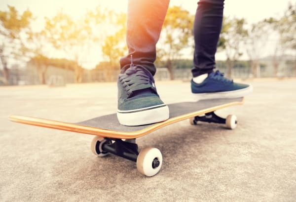 Do you know how to ride a skateboard? - GirlsAskGuys