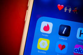 Have you stopped using dating apps because they all suck? - GirlsAskGuys