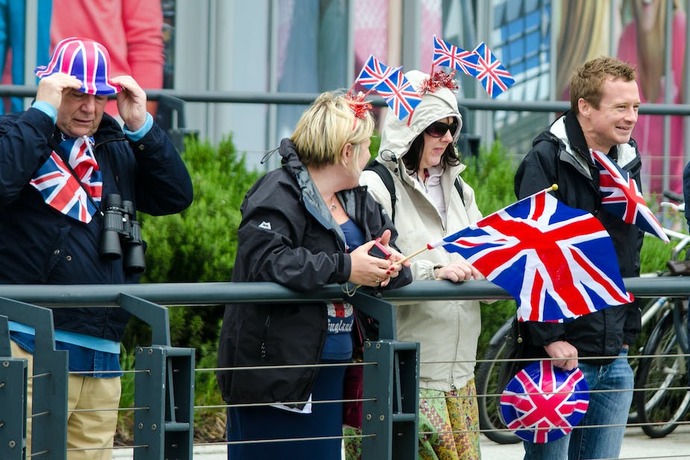 Which of these three group of English people do you like more ...