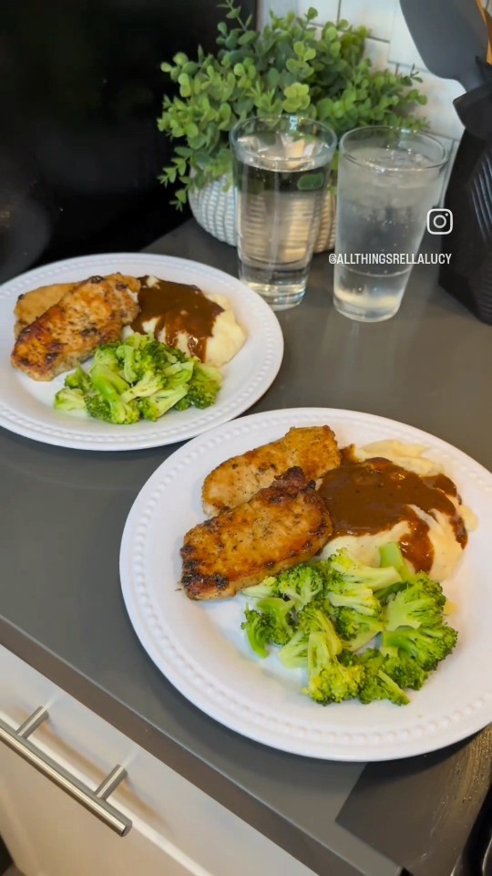 Which should I cook tonight, for me? - GirlsAskGuys