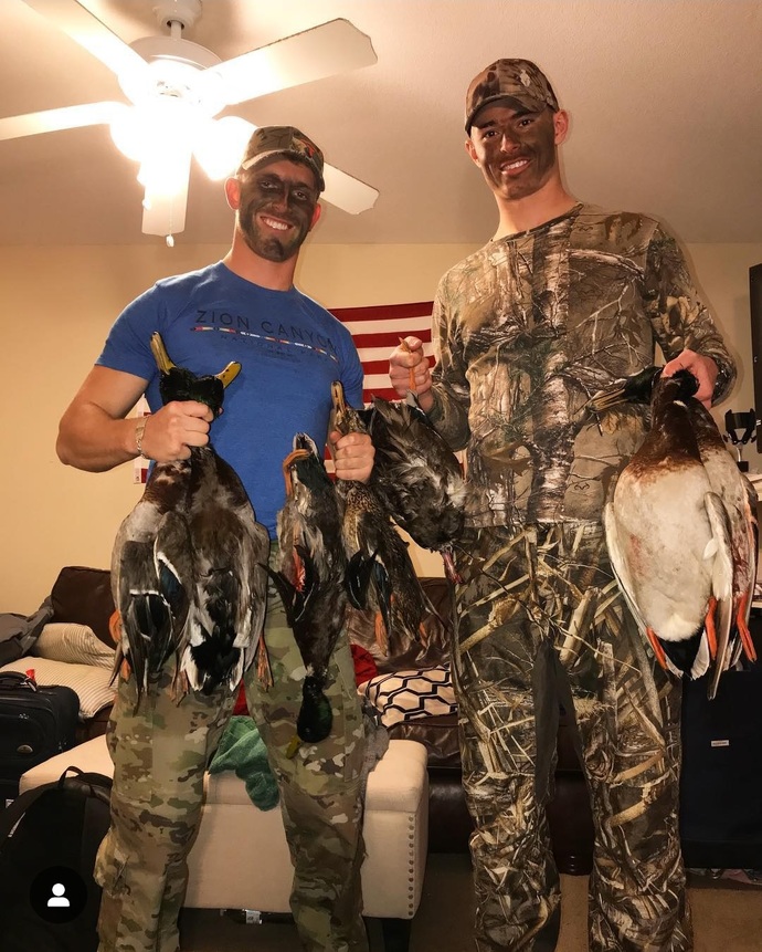 Guys, Do you need big hands to snap a duck's neck? - GirlsAskGuys