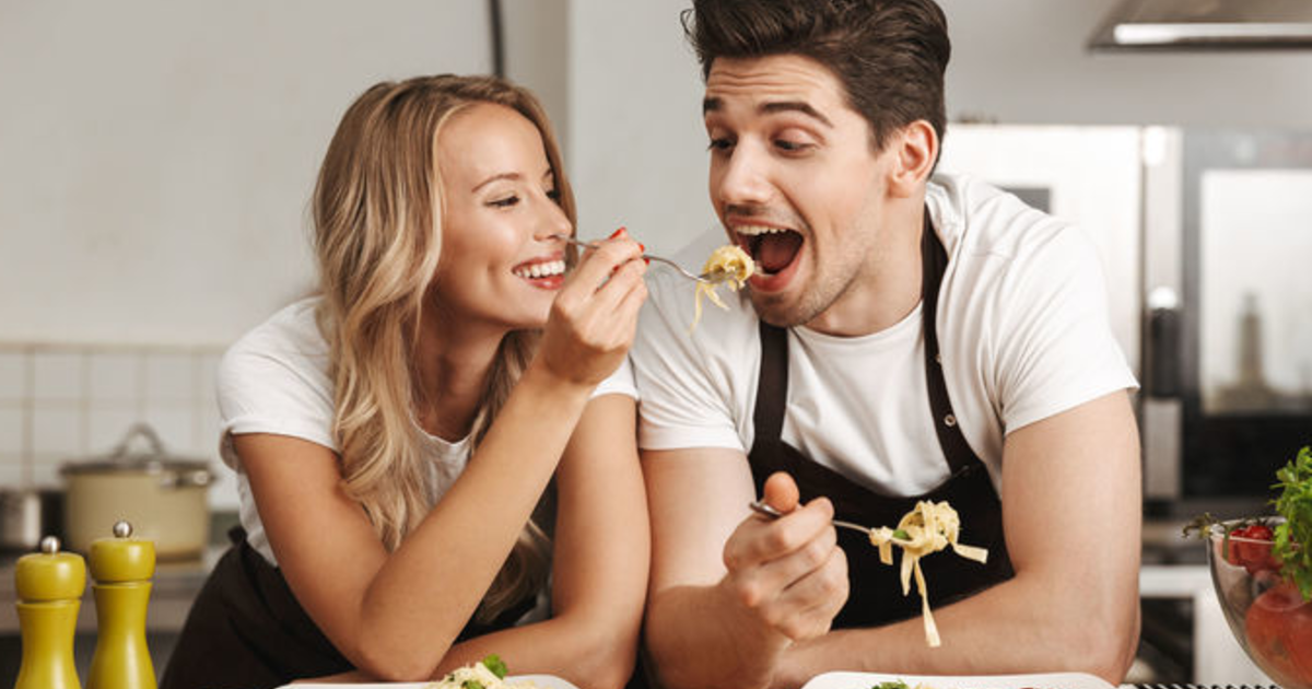 Today is October 25, World Pasta Day! So, which one makes you happier ...