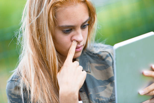 Guys, what is a "pick me girl"? - GirlsAskGuys