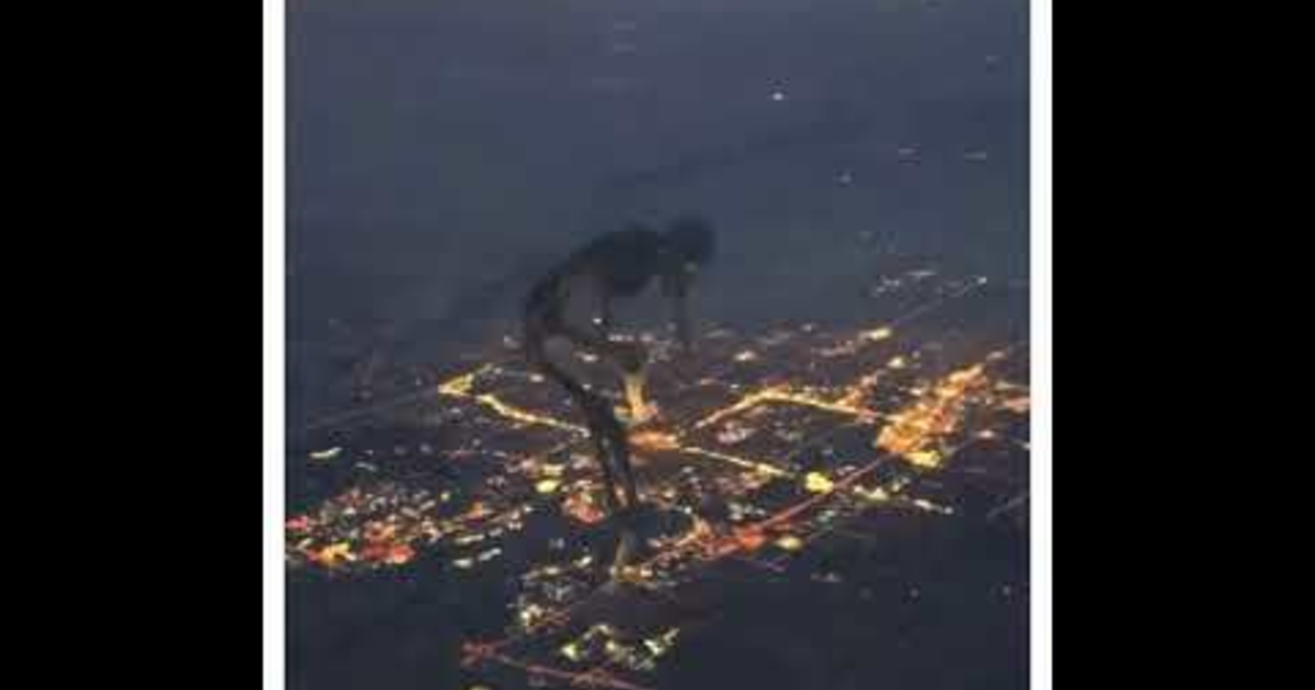 What would YOU do during a GIANT SKELETON attack of your city ...