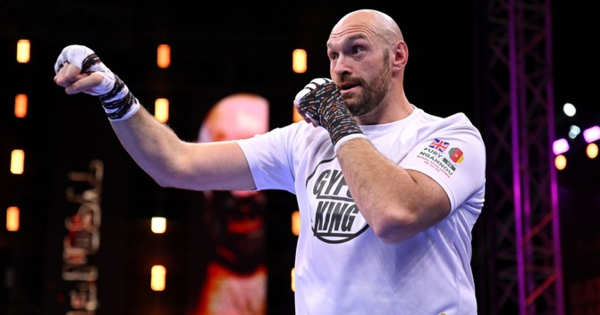 Does anyone else NOT buy Tyson Fury as a tough guy? - GirlsAskGuys