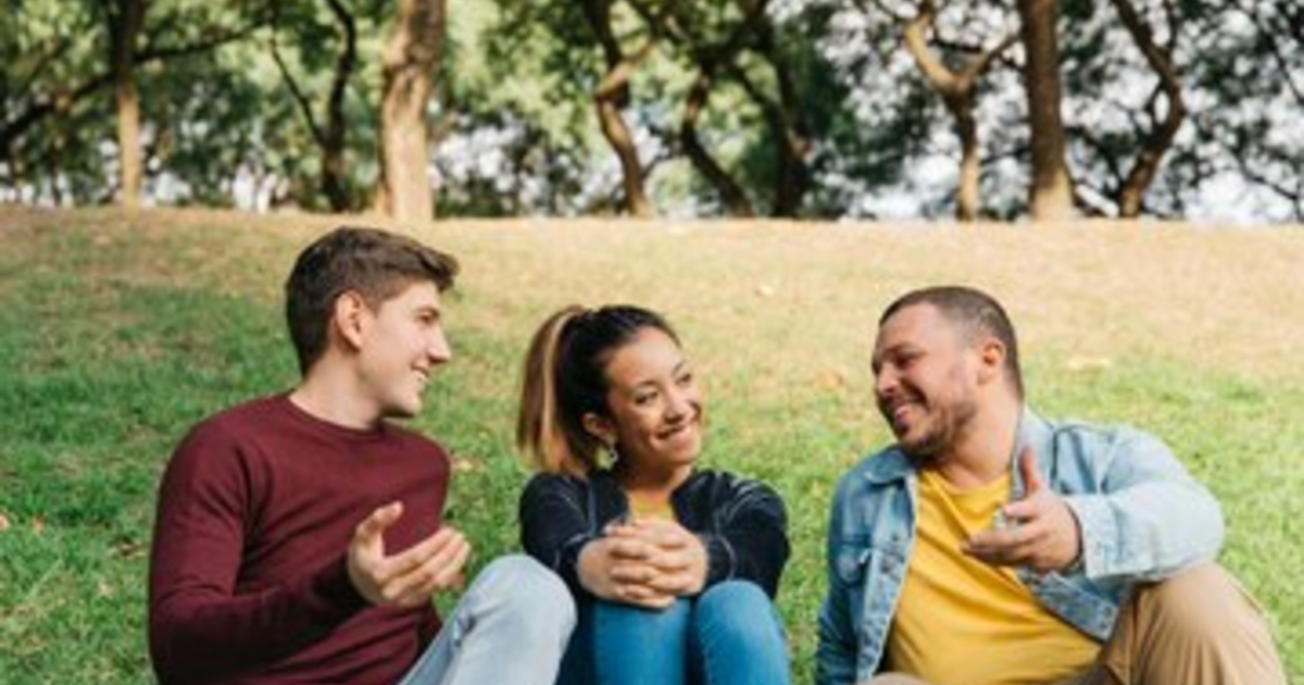 One of my guy friends like me but I’m in a relationship. What should I ...