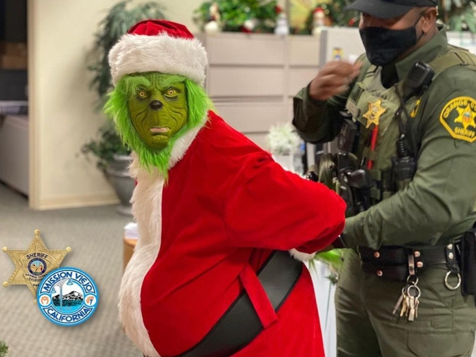 What would YOU do if you caught the GRINCH trying to steal YOUR ...