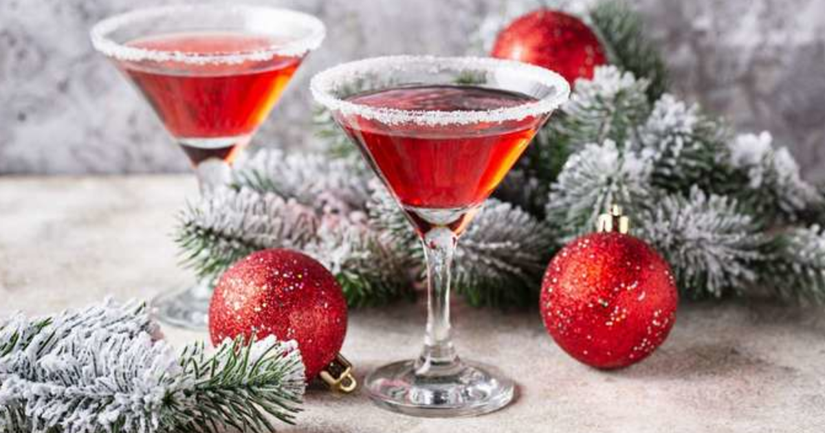 What drink is your favorite around Christmas? - GirlsAskGuys