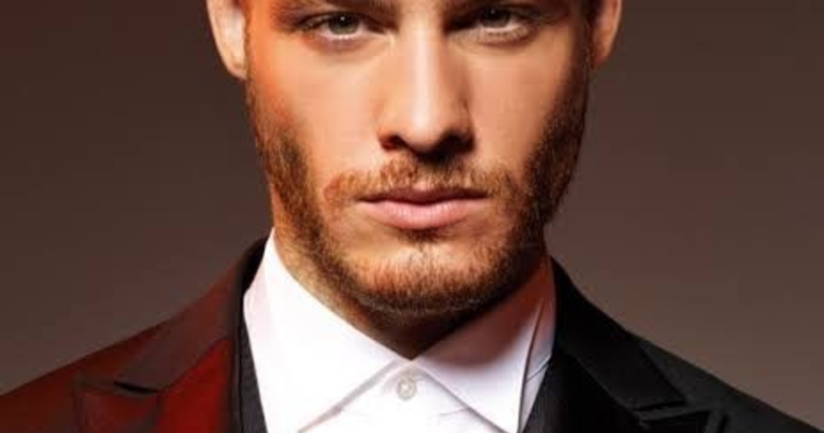Who are 6 famous men you find very attractive? - GirlsAskGuys