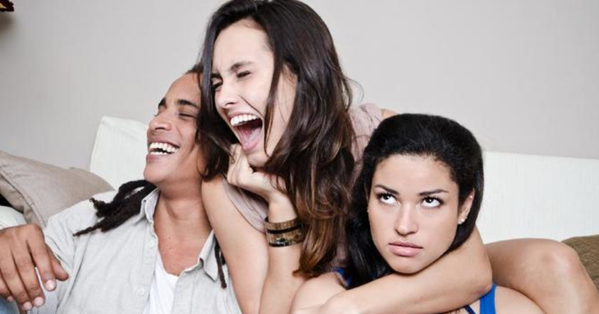 Should you drop female friends who cheat on their boyfriends/husbands ...