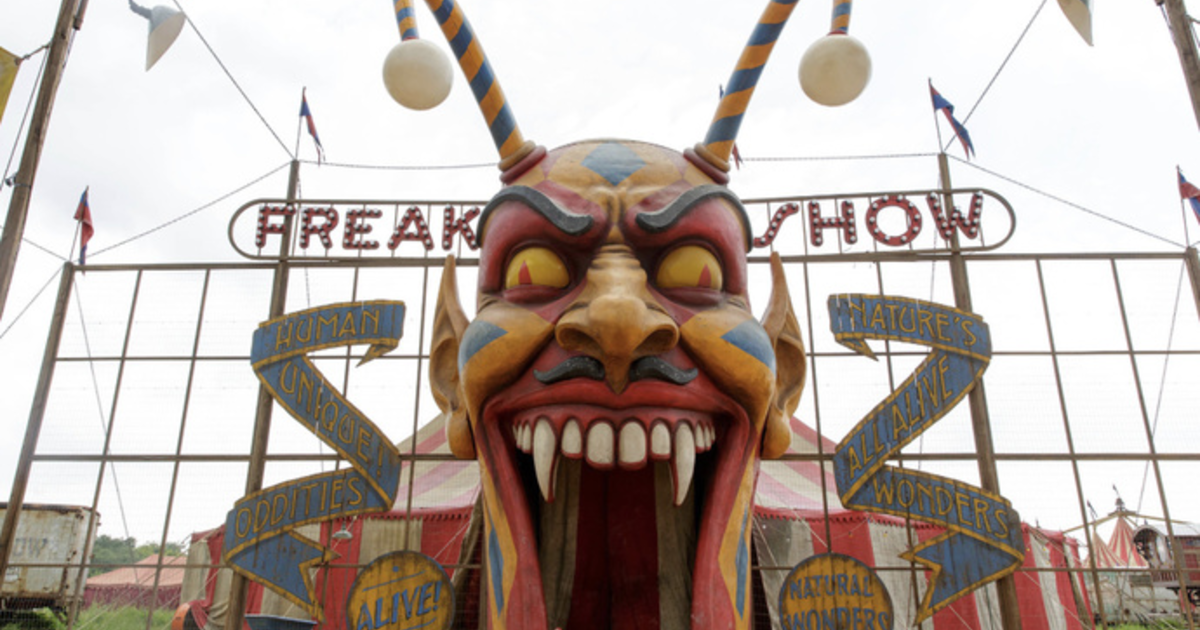 Would you visit a Freak Show? - GirlsAskGuys