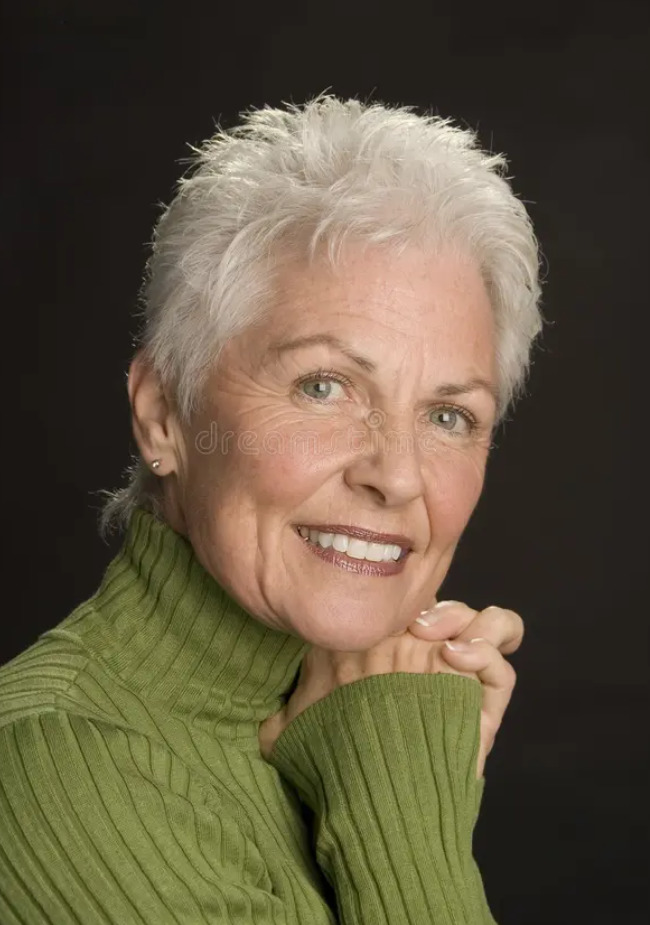How good are you at guessing a woman's AGE? - GirlsAskGuys