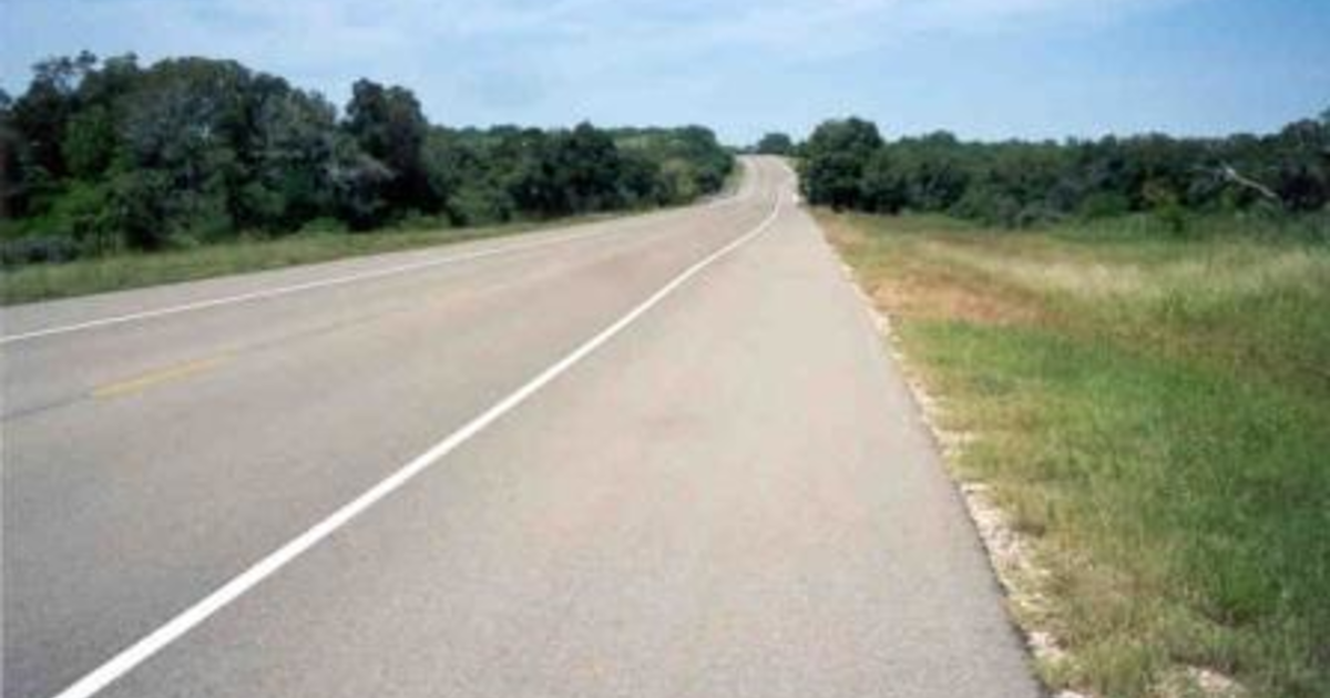 Does BICYCLE or PEDESTRIAN have RIGHT OF WAY? - GirlsAskGuys