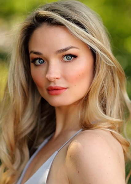 Which of these actresses is the prettiest IX? - GirlsAskGuys