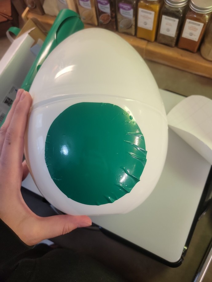 How do I apply a large vinyl round to a large plastic egg, without ...