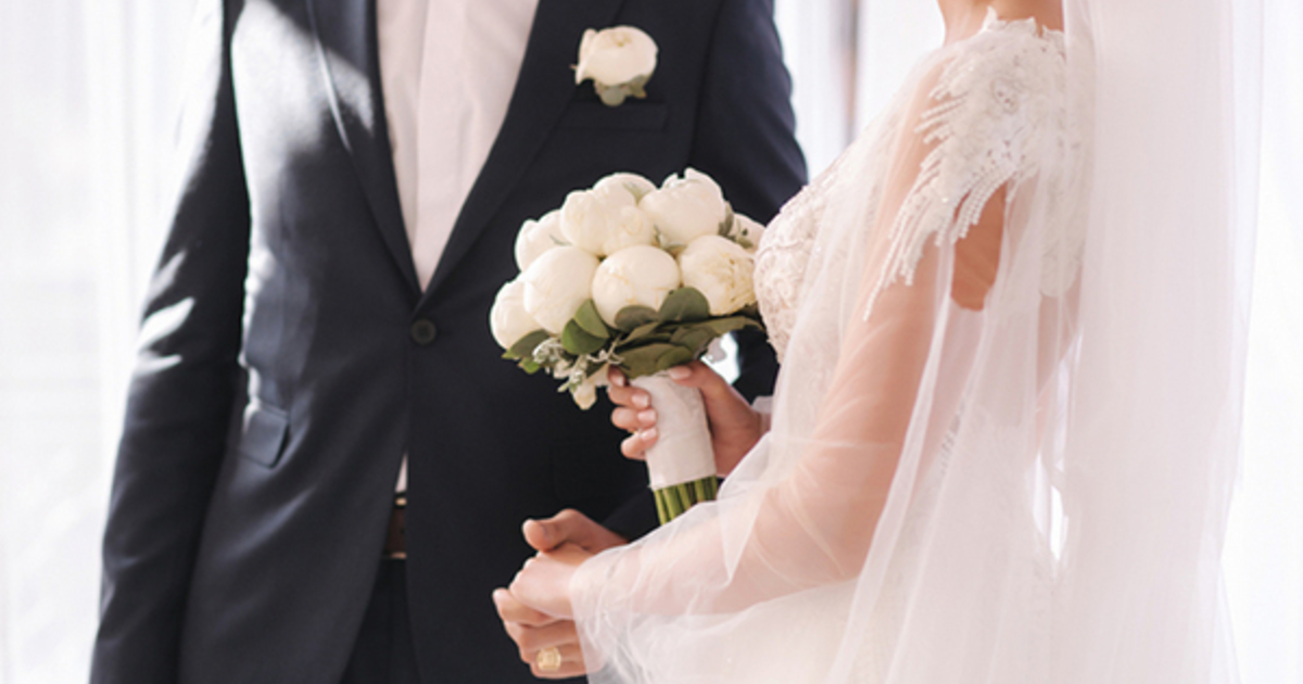 Why do people marry someone when they are in love with someone else ...