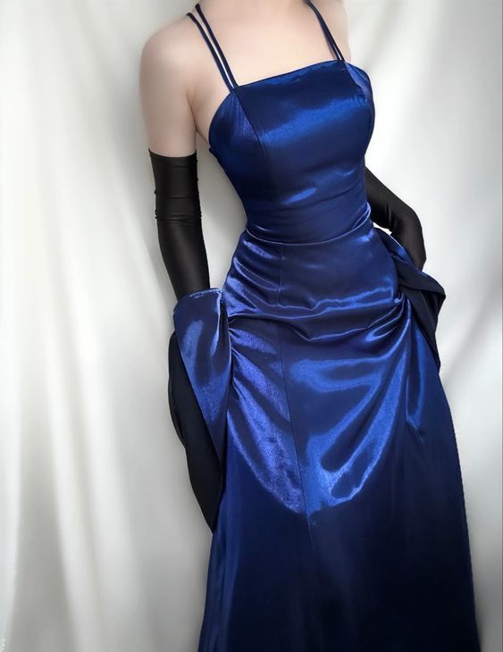 Do you have a preference for deep blue dresses? - GirlsAskGuys