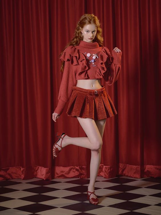 Which Twee outfit do you find most attractive? - GirlsAskGuys