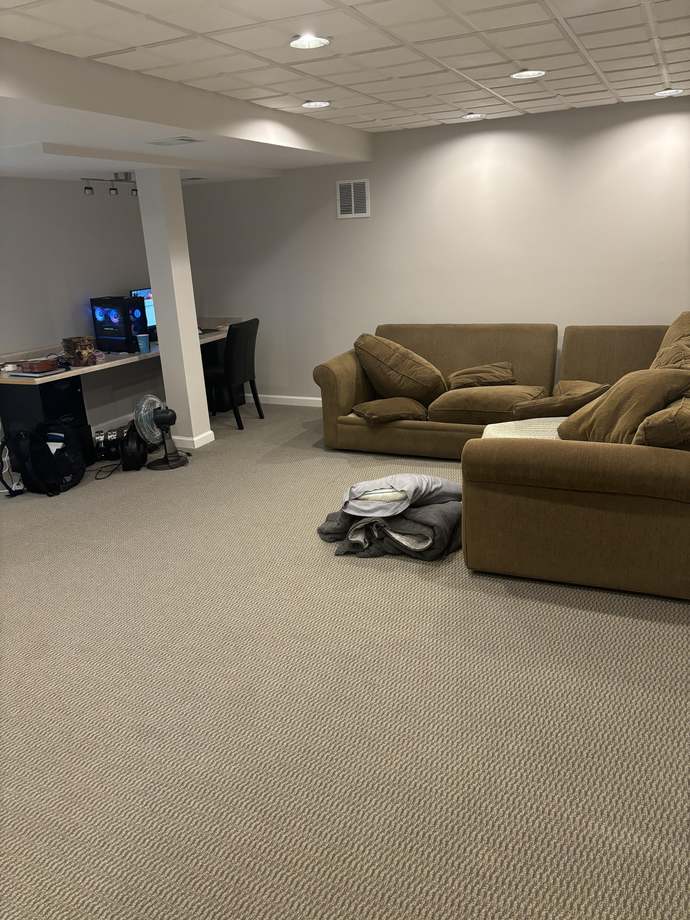 Girls, are you surprised, that average men's living spaces look like ...