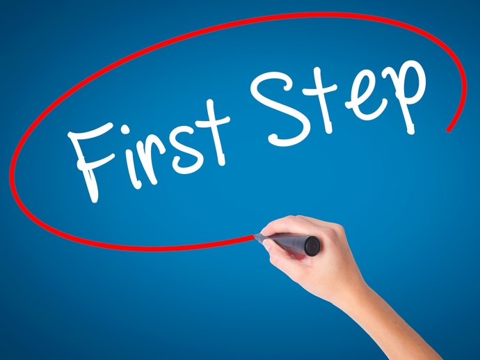 Which FOOT steps FORWARD first? - GirlsAskGuys