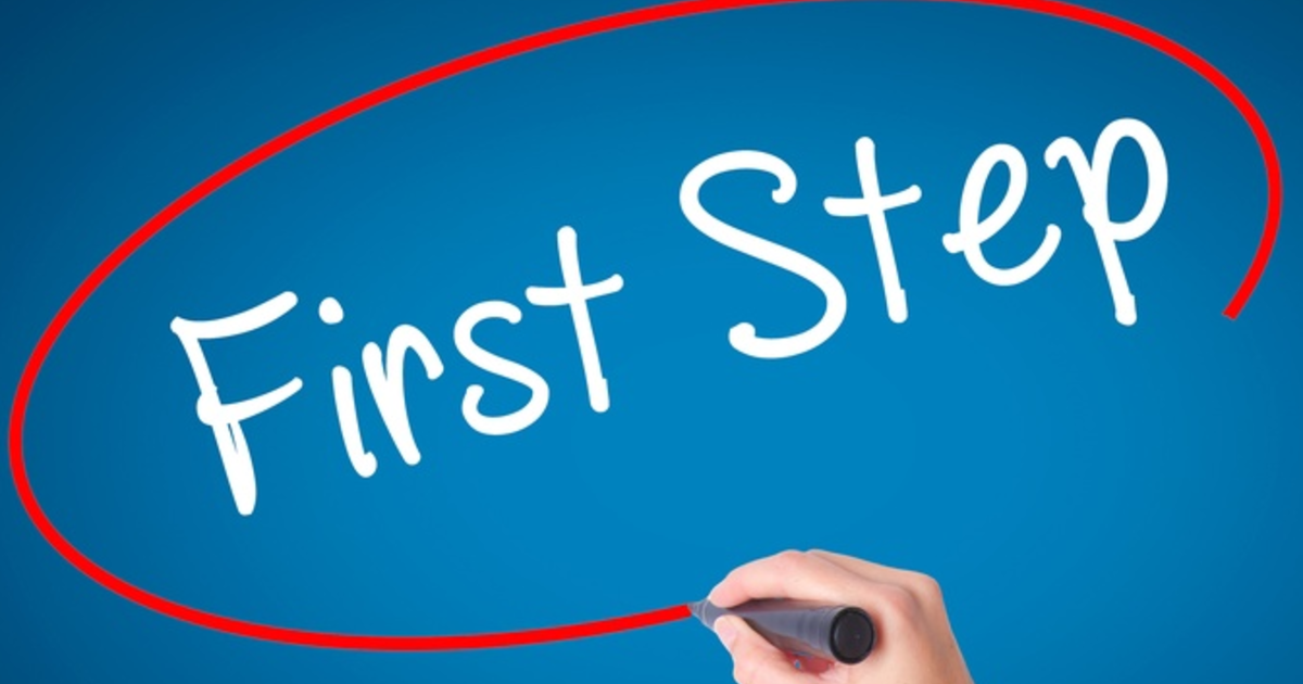Which FOOT steps FORWARD first? - GirlsAskGuys