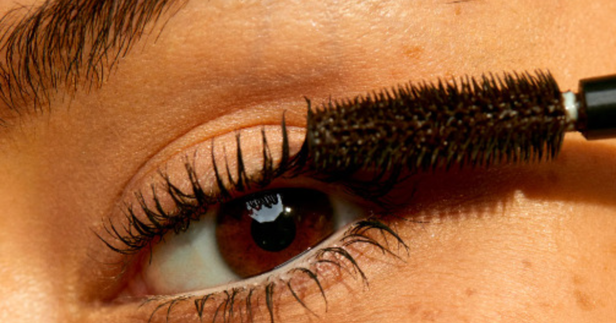 Girls, What is a good water proof mascara that is easy to get off and ...