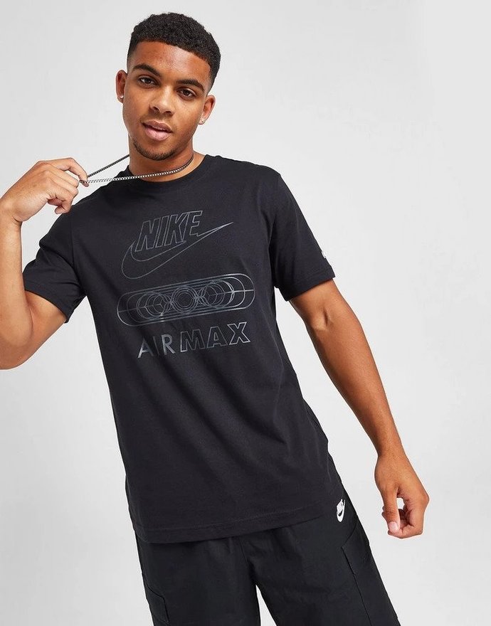 Ladies , do you like boy bling on your lad? - GirlsAskGuys