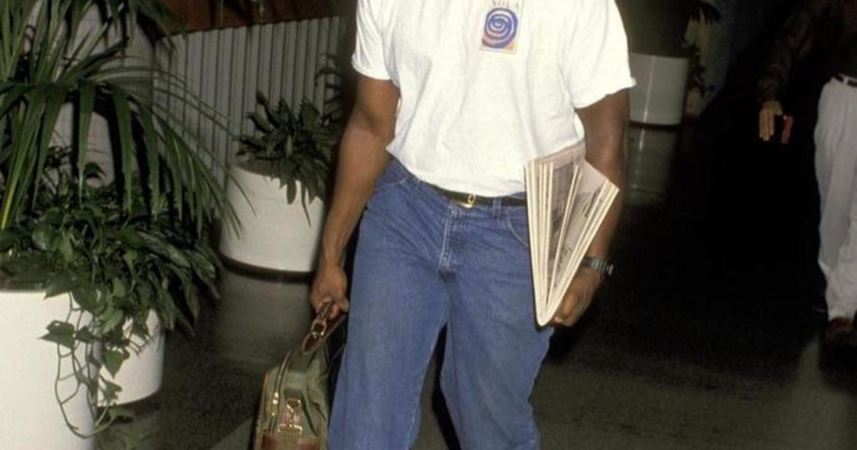 Why did everybody tuck their shirts in during the 90s? - GirlsAskGuys