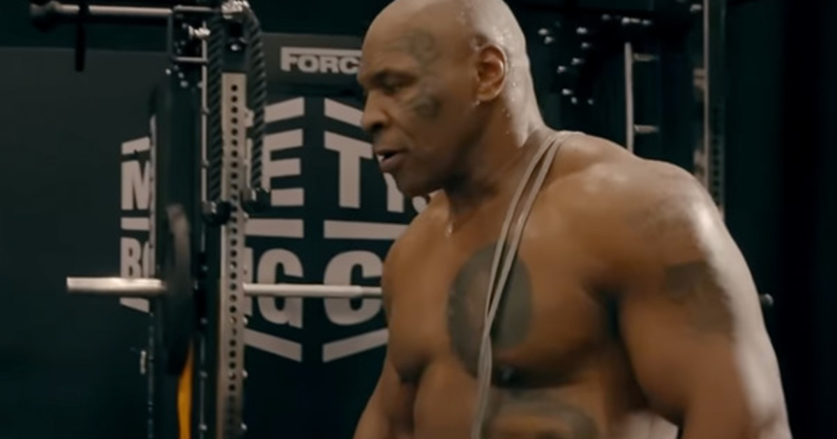 How come Mike Tyson at 58 years old still has most of his muscle mass ...