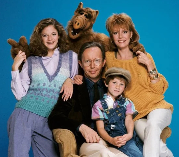 80s Sitcoms: You can only keep 3? - GirlsAskGuys