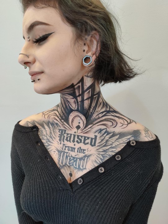 Why do people think neck and hand tattoos are common even though they ...