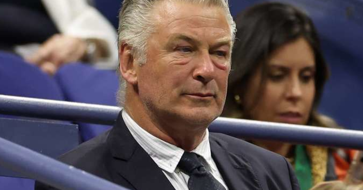 Is Alec Baldwin getting ready to leave the United States? - GirlsAskGuys