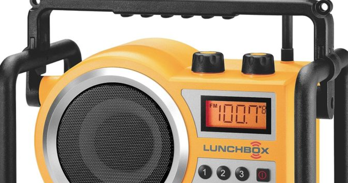 Do you still use an analog radio? - GirlsAskGuys