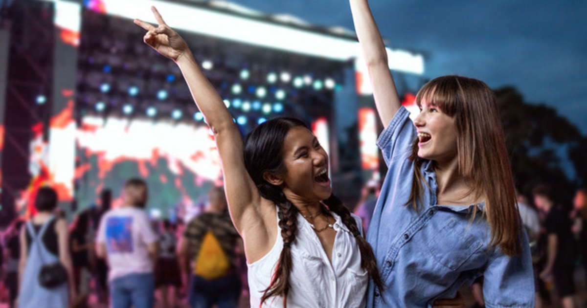 What Was your first Concert? - GirlsAskGuys