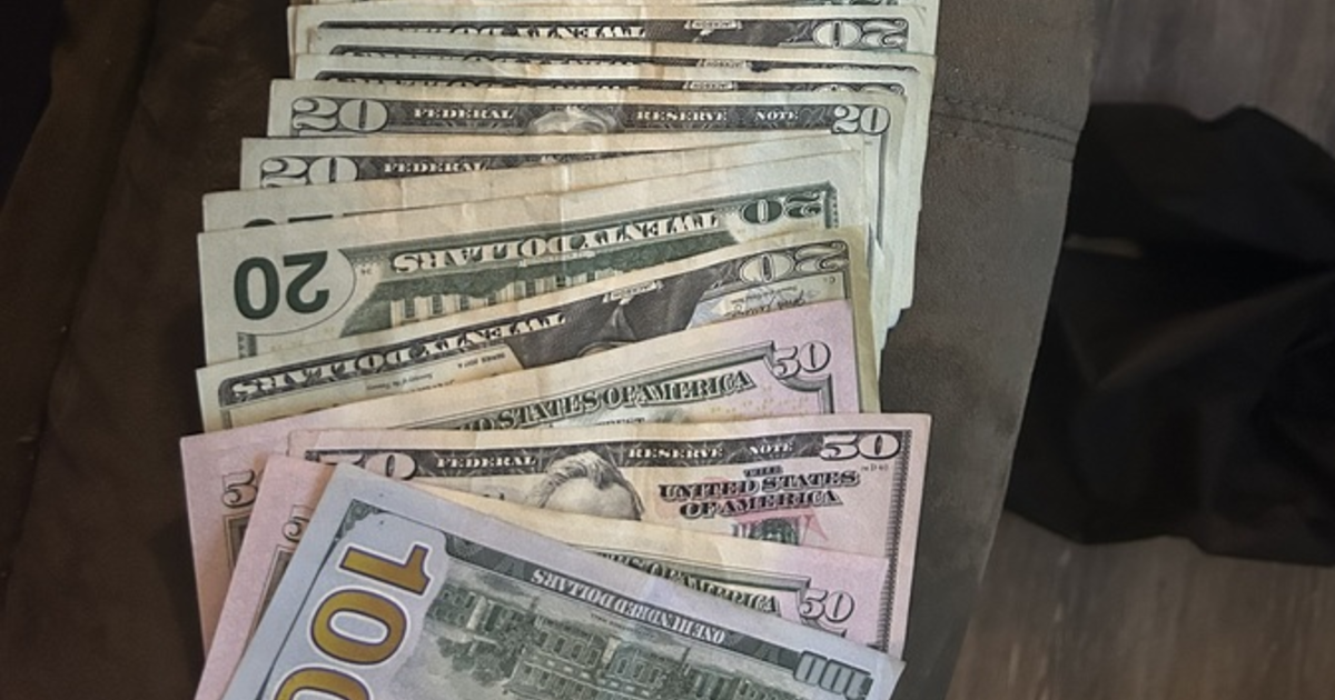 Do you always carry cash? - GirlsAskGuys