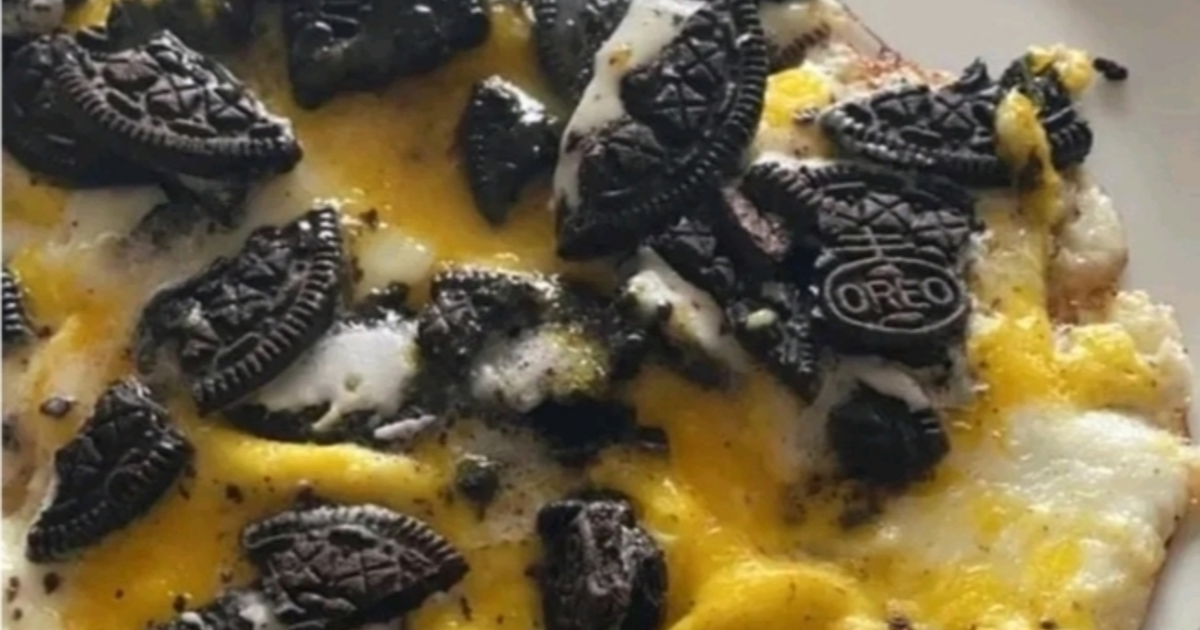 Would you eat an Oreo Omelet? - GirlsAskGuys