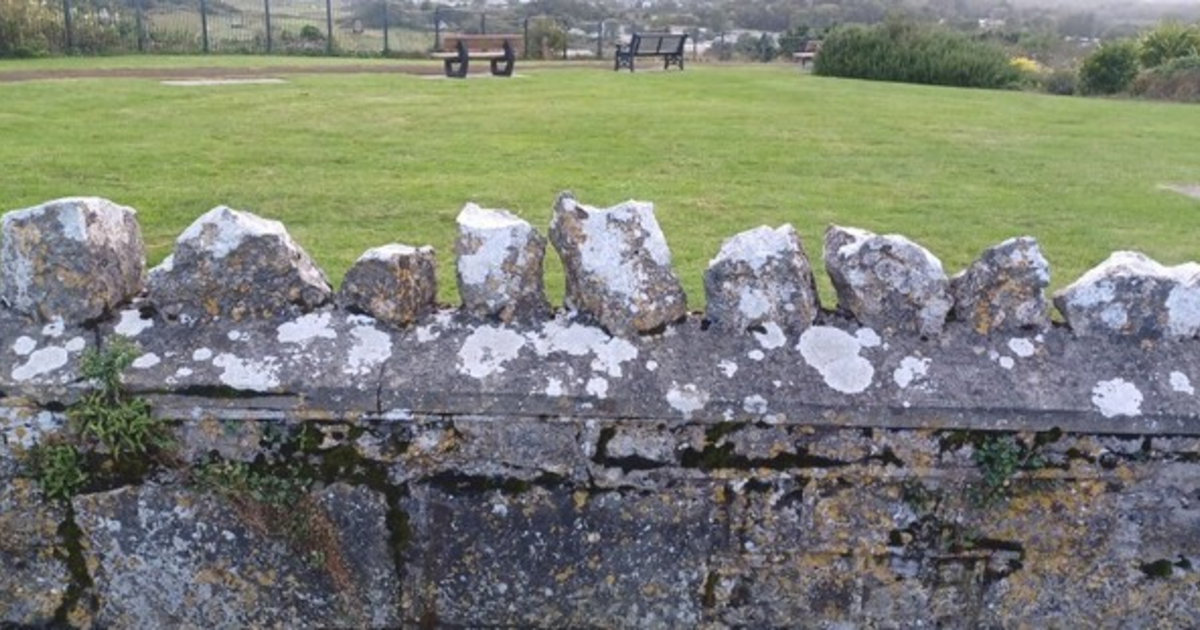 What are these stones for? - GirlsAskGuys