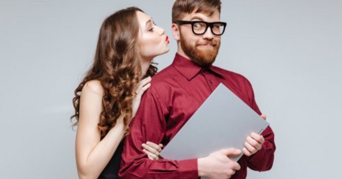 Do you think nerds are sexy? - GirlsAskGuys