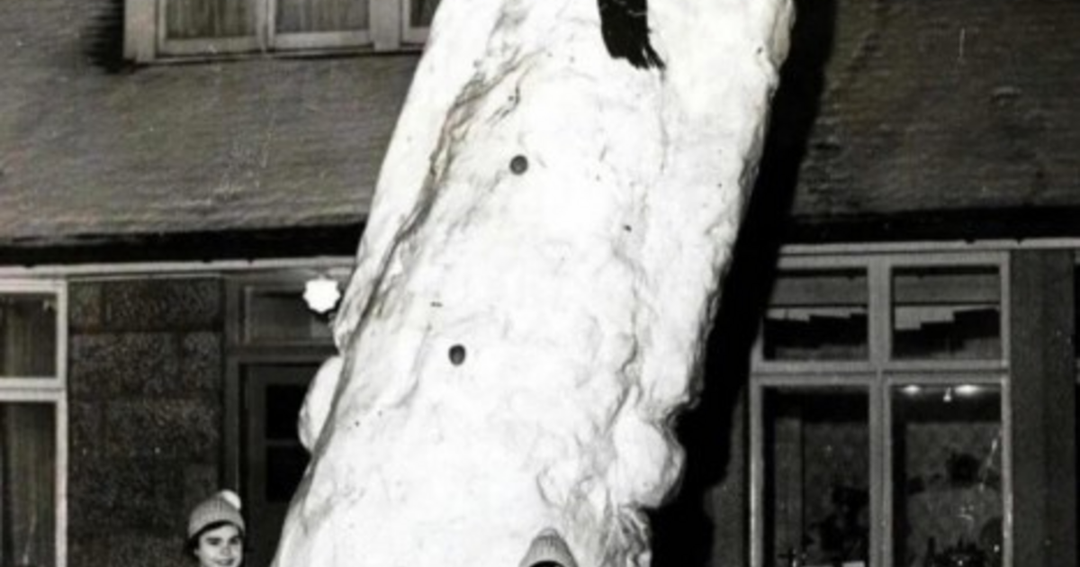 What's the biggest snowman you've built? - GirlsAskGuys