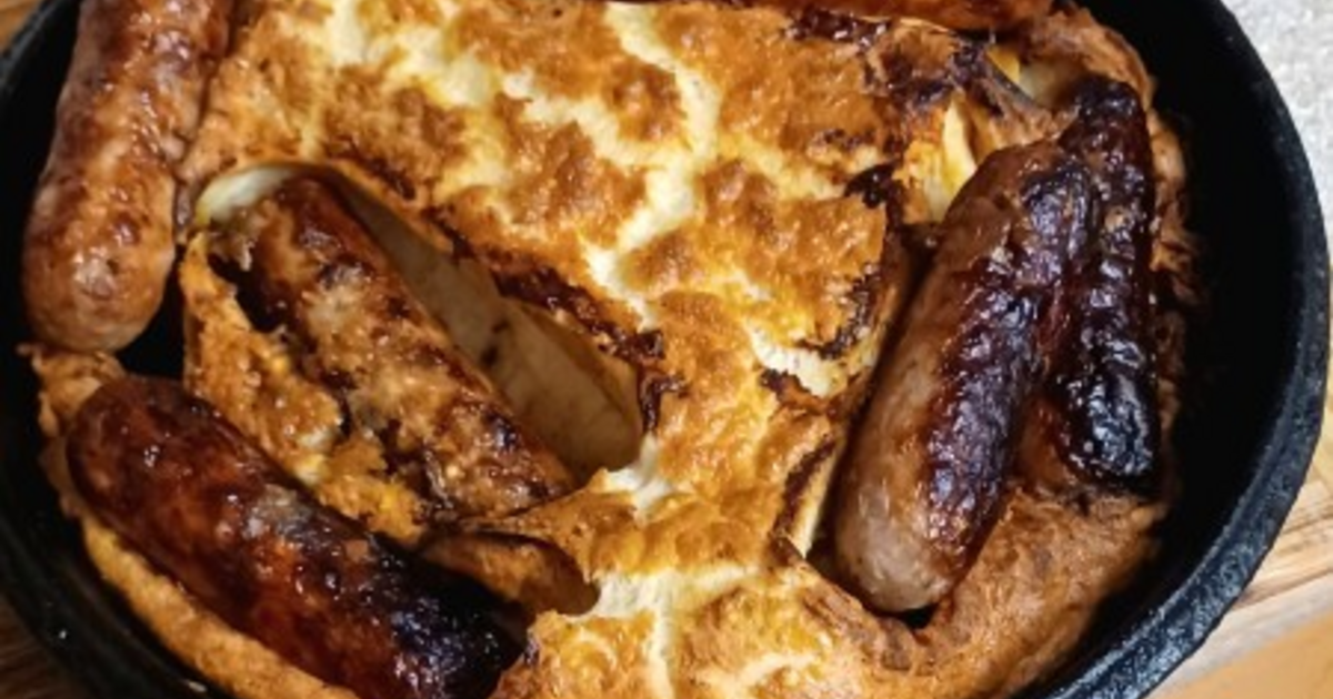 When making toad in the hole does your sausage slip out? - GirlsAskGuys