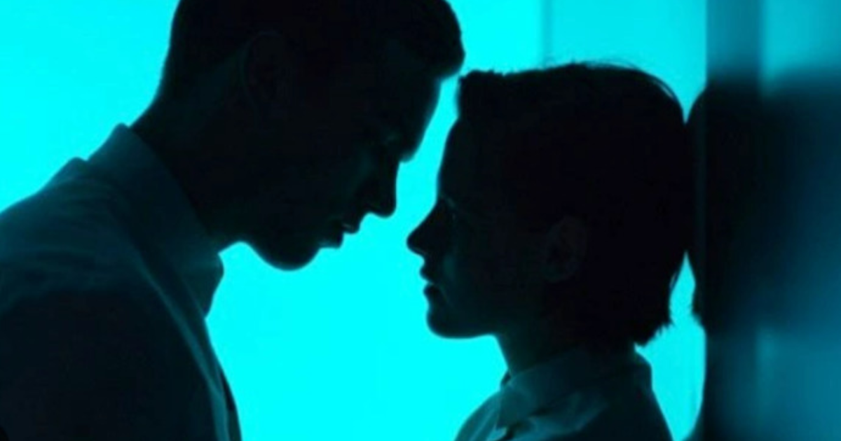 Locking eyes - Does it mean anything? - GirlsAskGuys